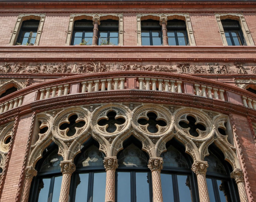Brooklyn Bridge Talk with Kriss Roebling | Bowery Boys NYC Walking Tours